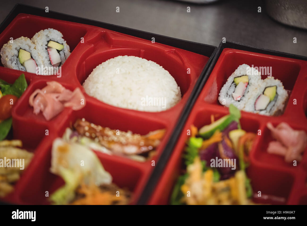 Food in tray hi-res stock photography and images - Alamy