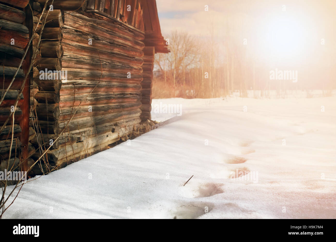 Wooden house wal log hi-res stock photography and images - Alamy