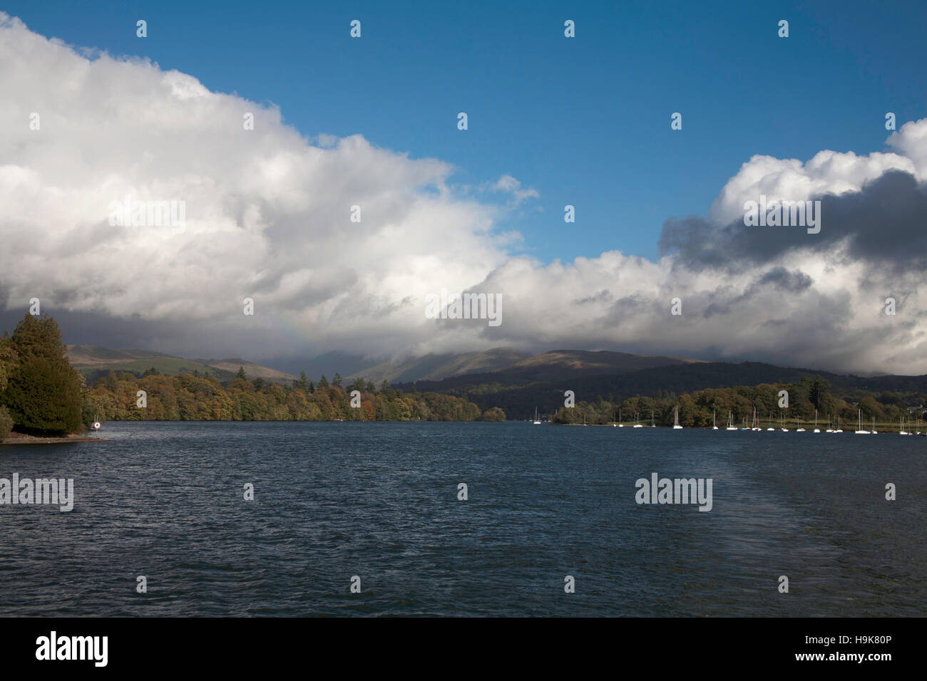 Lake windermere and mountains hi-res stock photography and images - Alamy