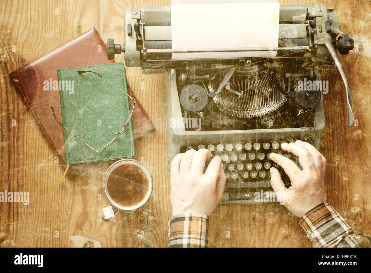 old photo typewriter retro hand wooden table Stock Photo - Alamy