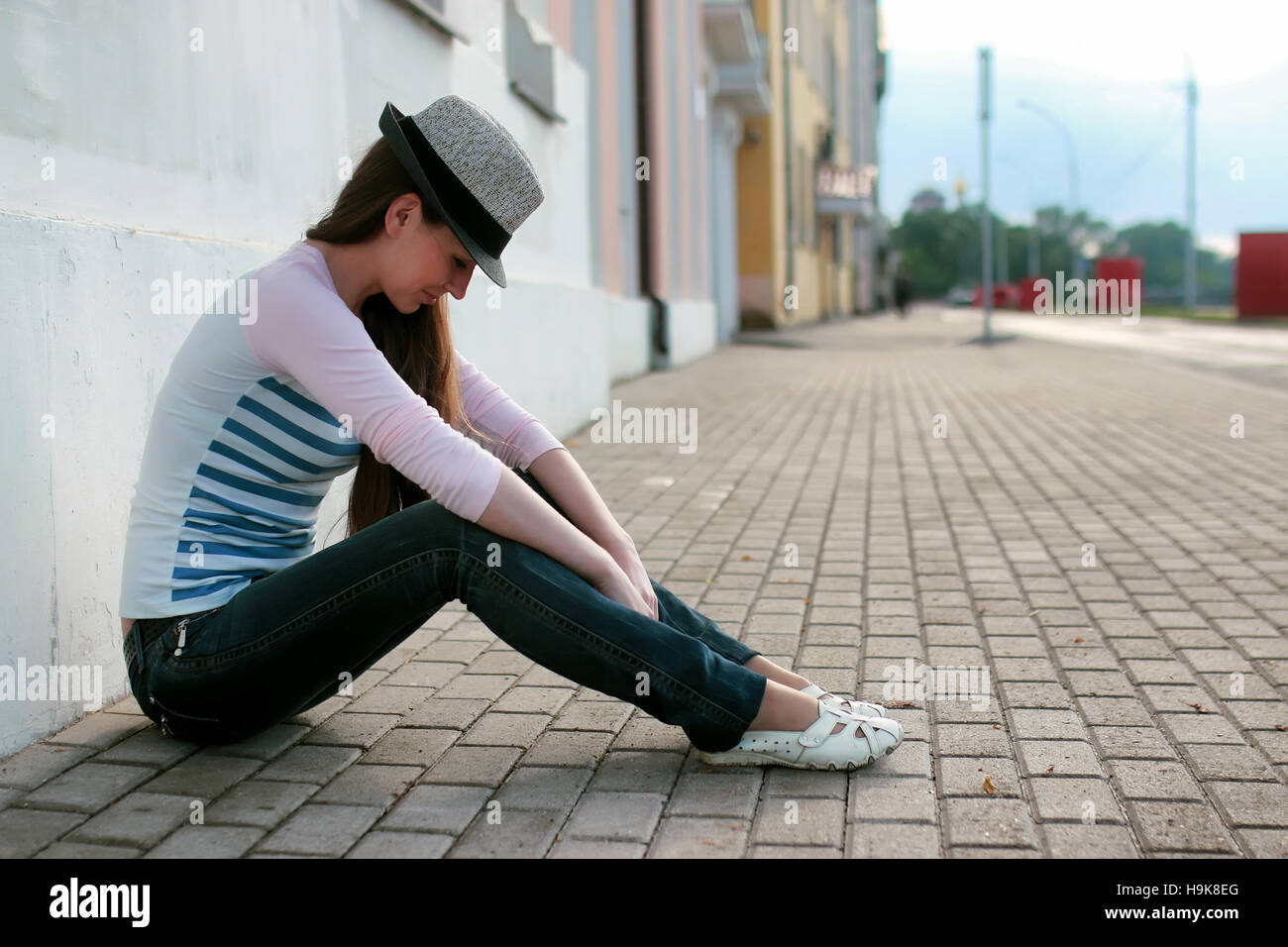 girl outdoor road sad alone Stock Photo - Alamy