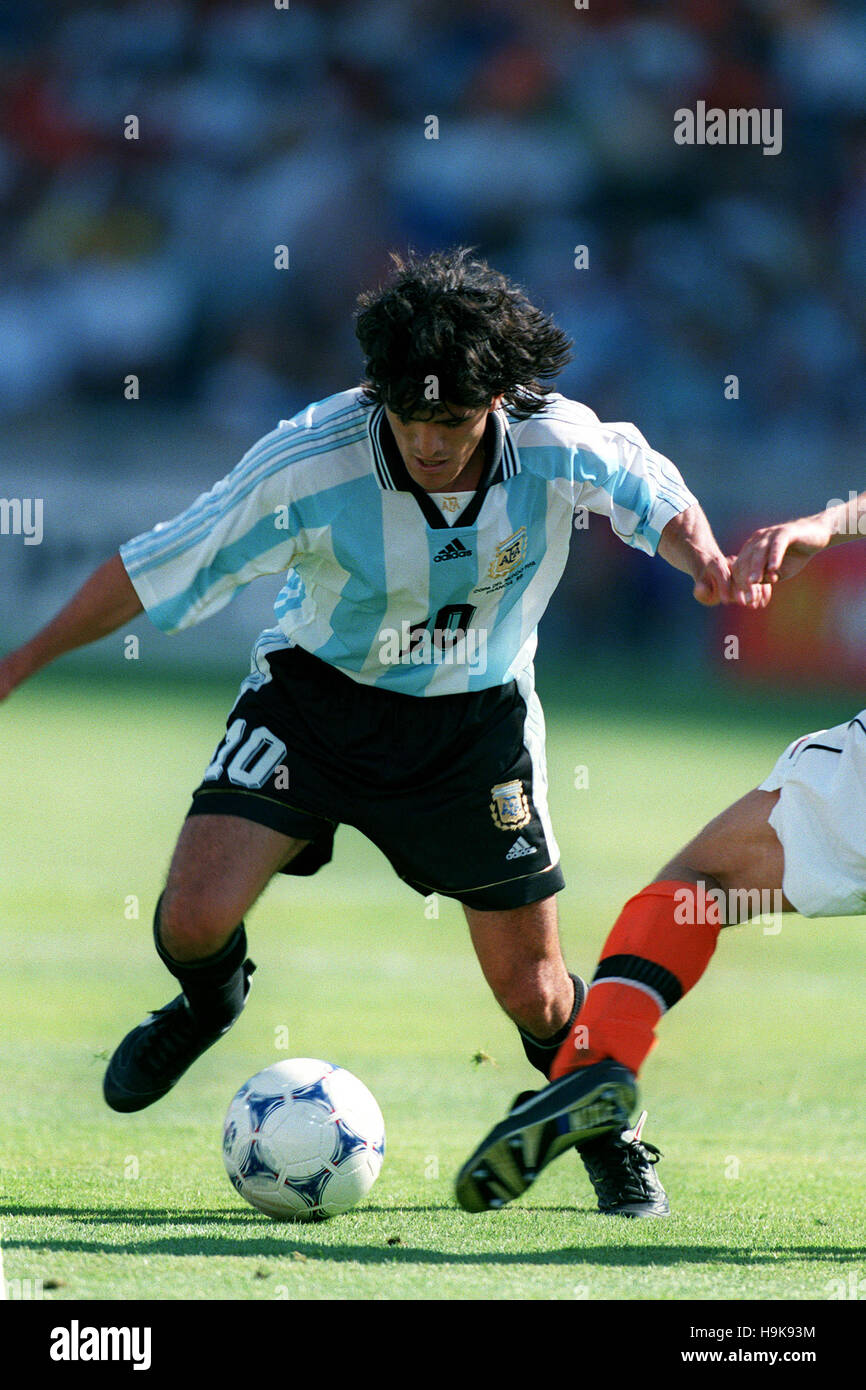Ariel ortega hi-res stock photography and images - Alamy