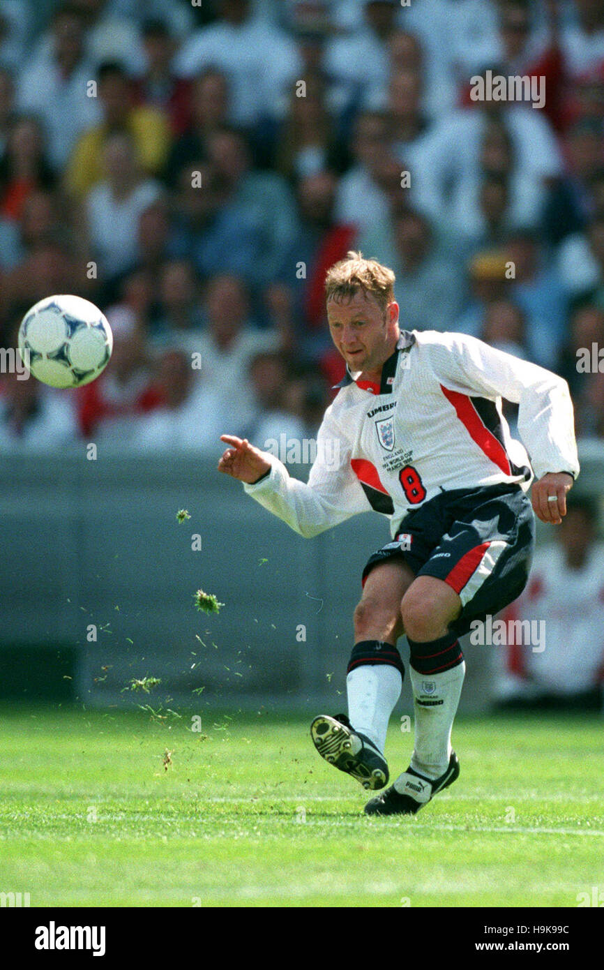 David batty 1998 hi-res stock photography and images - Alamy