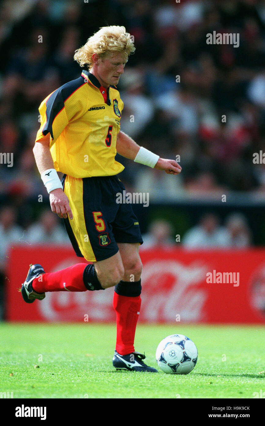 COLIN HENDRY SCOTLAND & BLACKBURN ROVERS FC 16 June 1998 Stock Photo ...