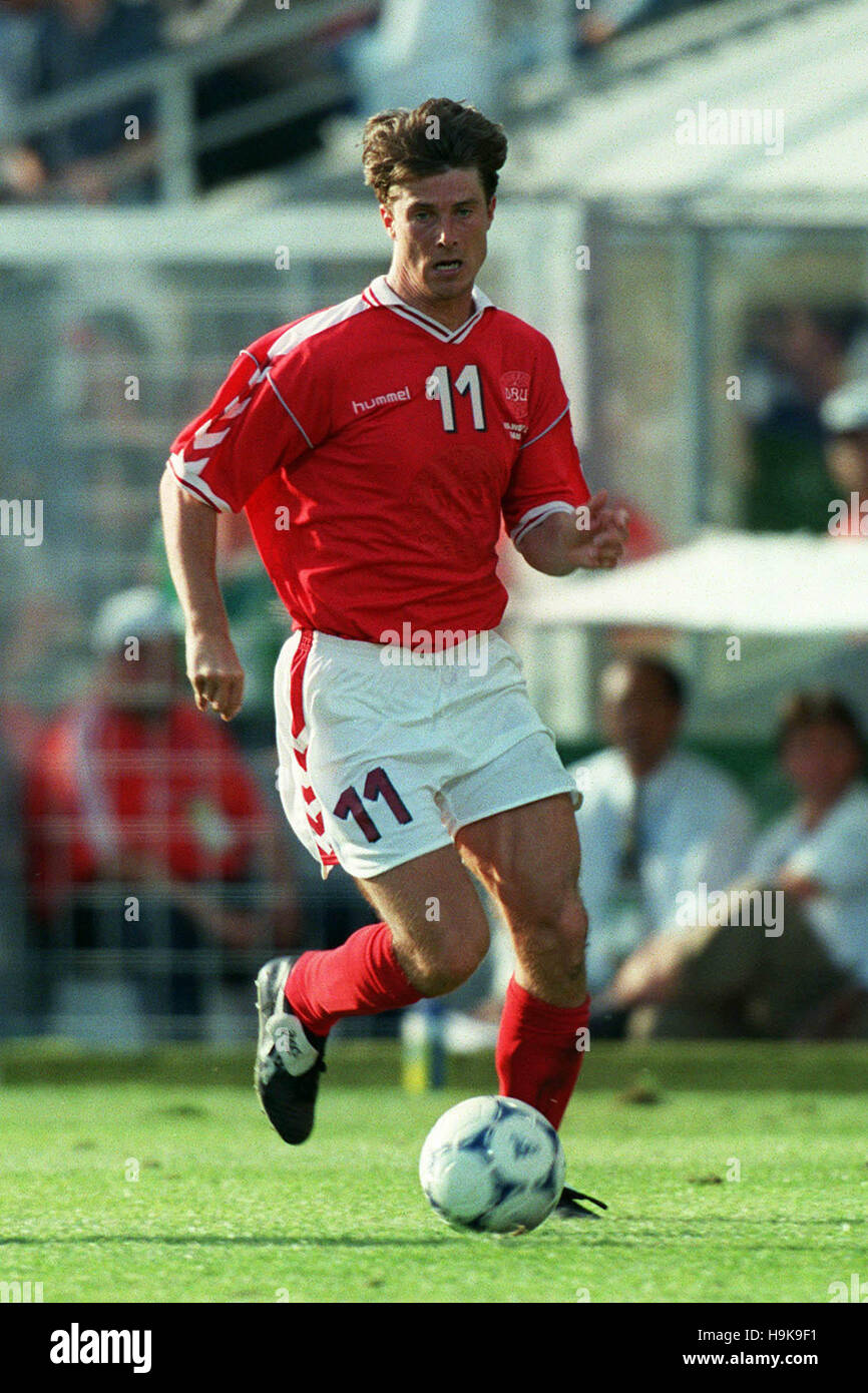 BRIAN LAUDRUP DENMARK & CHELSEA FC 18 June 1998 Stock Photo - Alamy