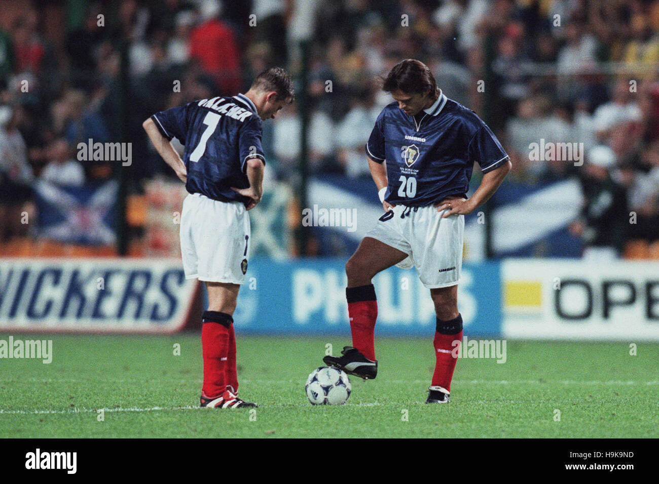 SCOTT BOOTH & KEVIN GALLACHER SCOTLAND V MOROCCO 02 July 1998 Stock ...