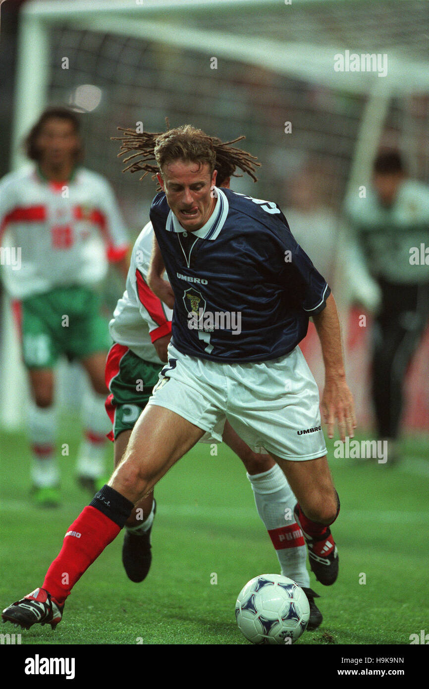 KEVIN GALLACHER SCOTLAND & BLACKBURN ROVERS FC 02 July 1998 Stock Photo ...