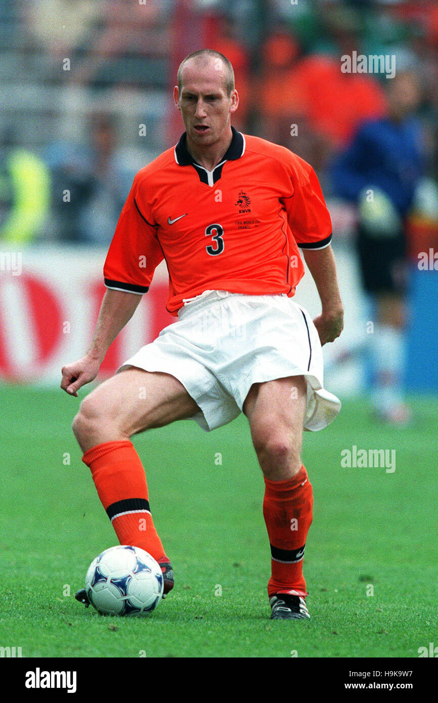 JAAP STAM HOLLAND & MANCHESTER UTD FC 25 June 1998 Stock Photo - Alamy