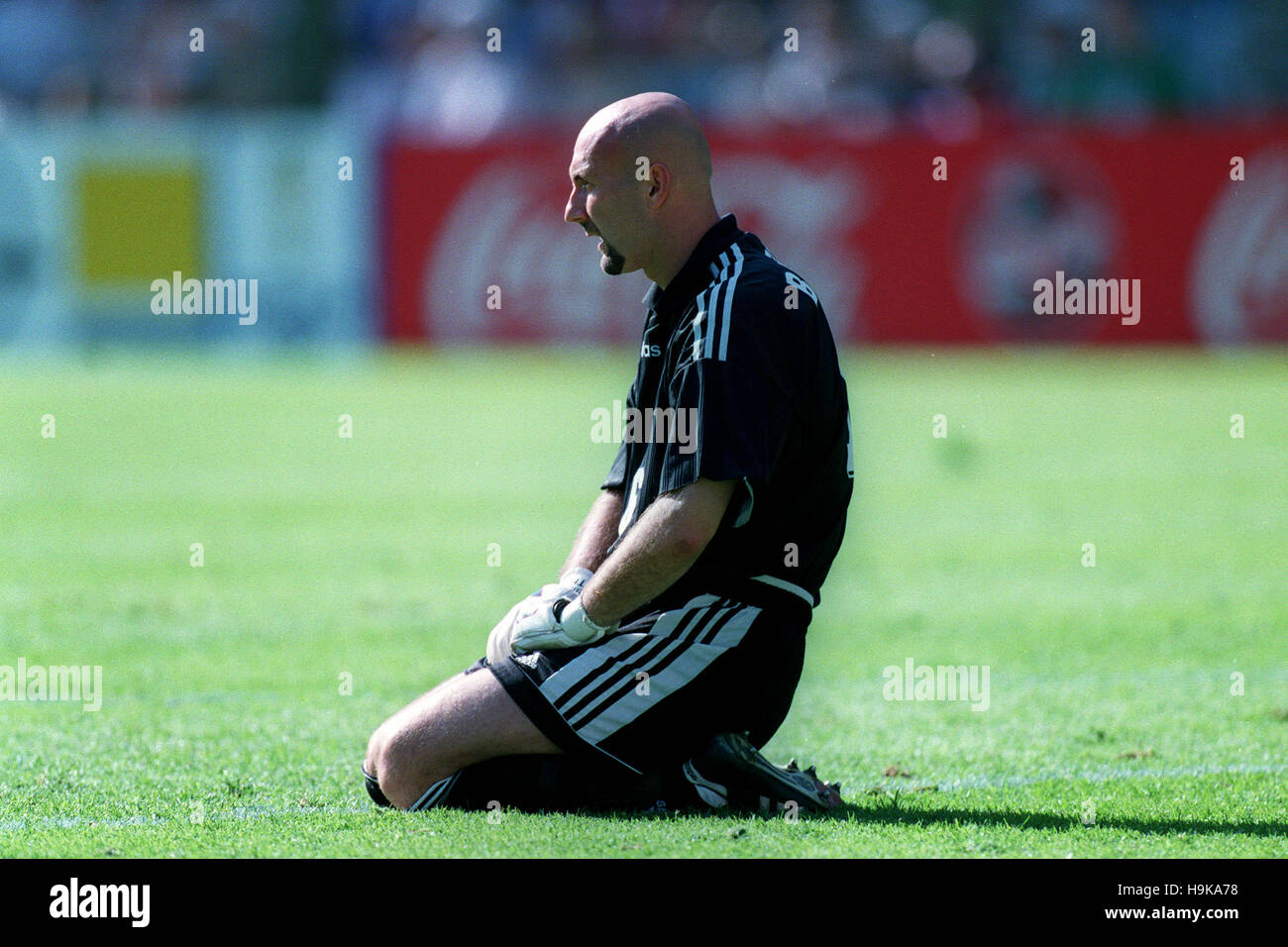 Fabien barthez 1998 hi-res stock photography and images - Alamy