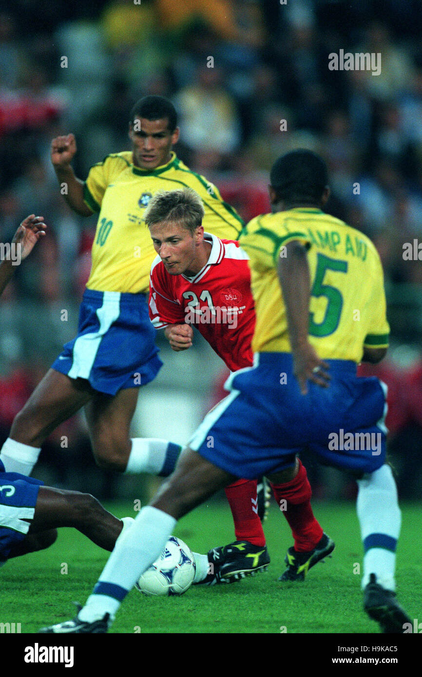 MARTIN JORGENSEN BRAZIL V DENMARK 03 July 1998 Stock Photo - Alamy