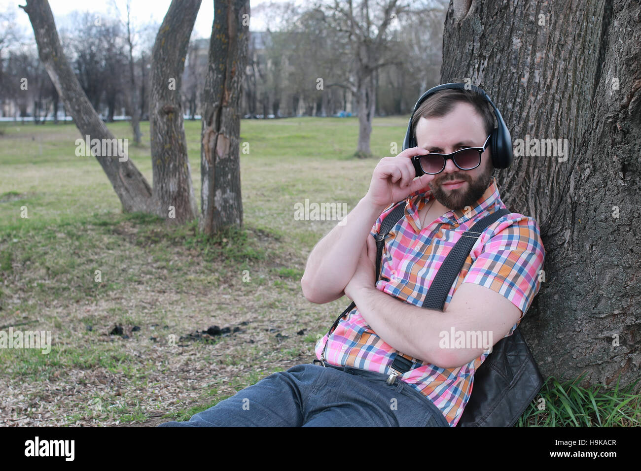 beard man relax tree Stock Photo - Alamy