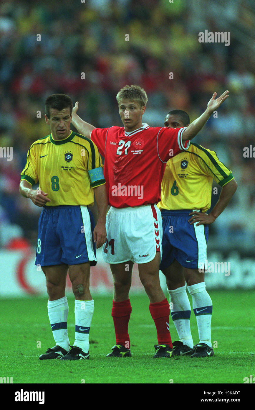 MARTIN JORGENSEN CARLOS DUNGA BRAZIL V DENMARK 03 July 1998 Stock Photo ...