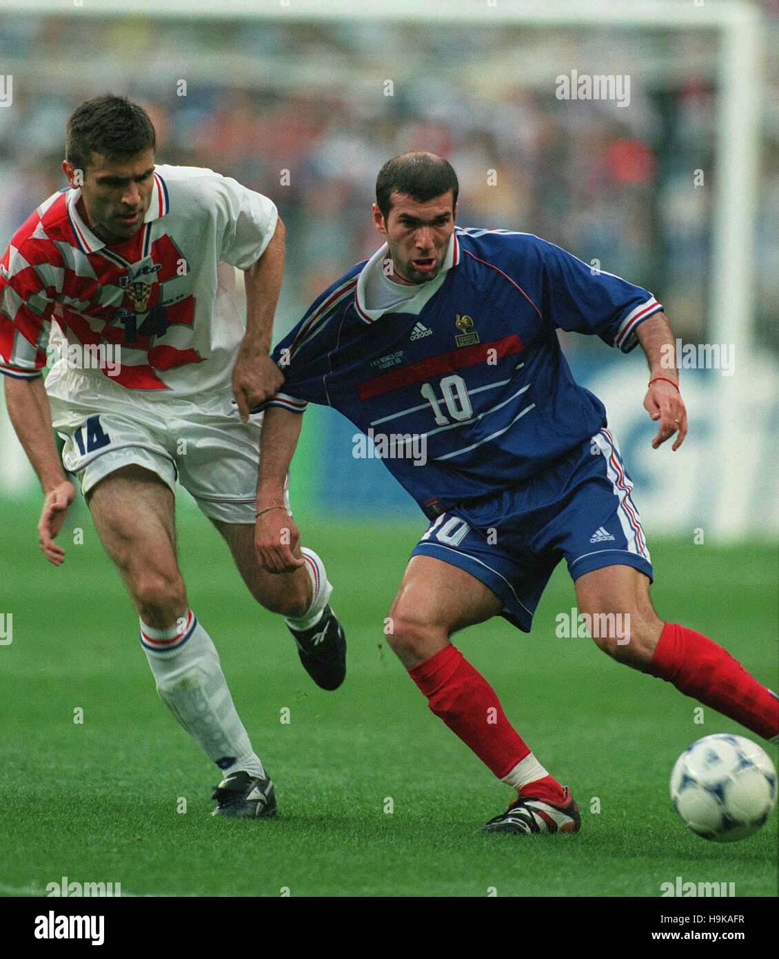 Zidane 1998 hi-res stock photography and images - Alamy