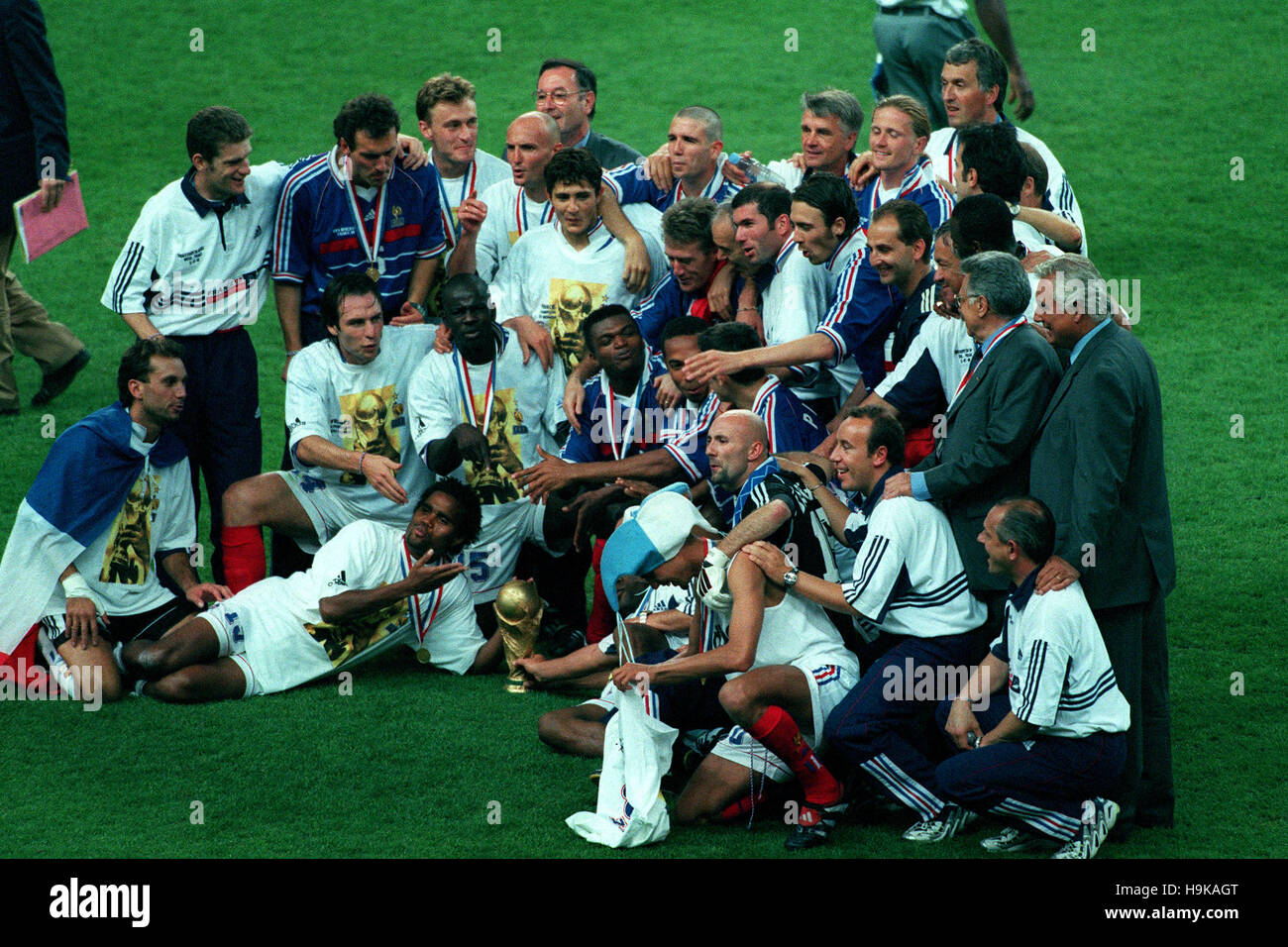France Football Team 1998 Stock Photos & France Football Team 1998 ...