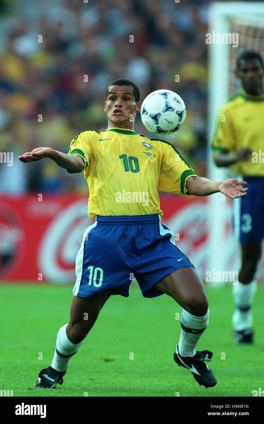 Rivaldo hi-res stock photography and images - Alamy