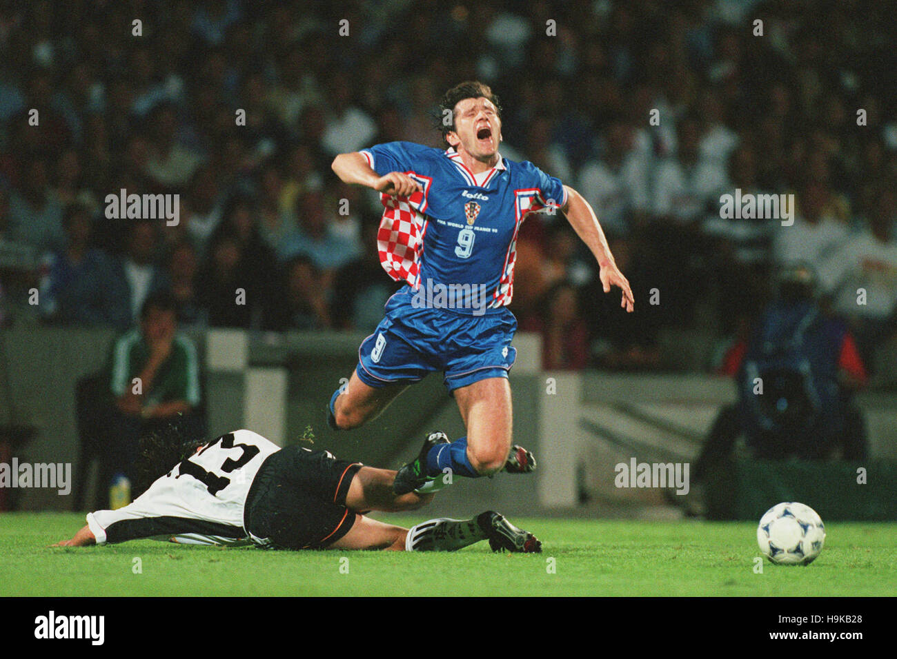 DAVOR SUKER & JENS JEREMIES GERMANY V CROATIA 04 July 1998 Stock Photo ...