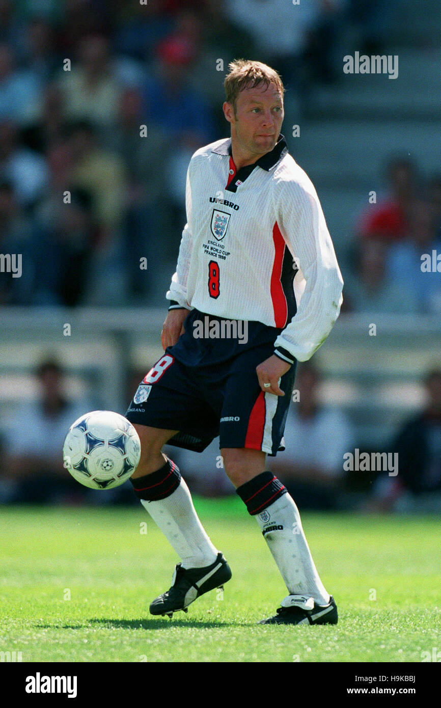 DAVID BATTY ENGLAND & NEWCASTLE UTD 15 June 1998 Stock Photo - Alamy DAVID BATTY ENGLAND & NEWCASTLE UTD 15 June 1998 Stock Photo - Alamy