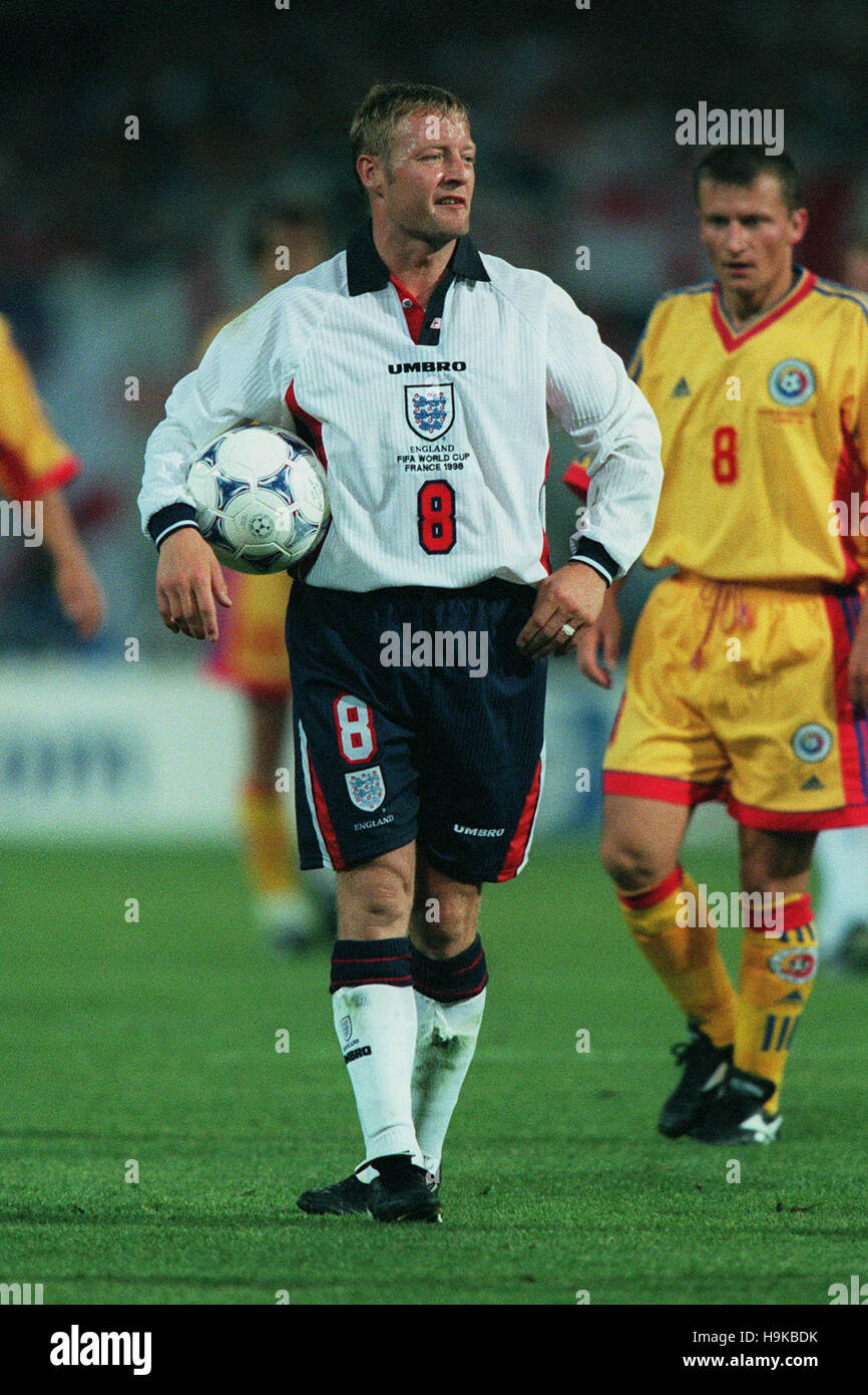 DAVID BATTY ENGLAND & NEWCASTLE UTD FC 26 June 1998 Stock Photo - Alamy DAVID BATTY ENGLAND & NEWCASTLE UTD FC 26 June 1998 Stock Photo - Alamy