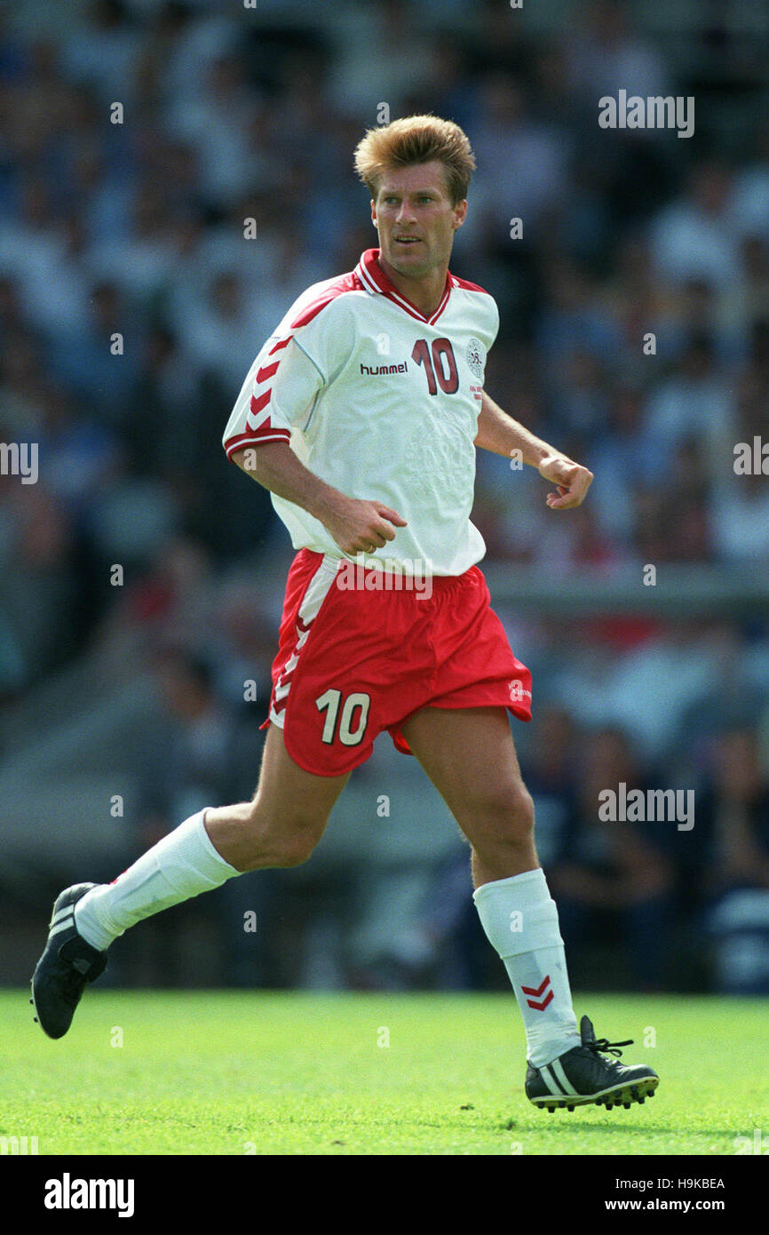 Michael laudrup denmark hi-res stock photography and images - Alamy