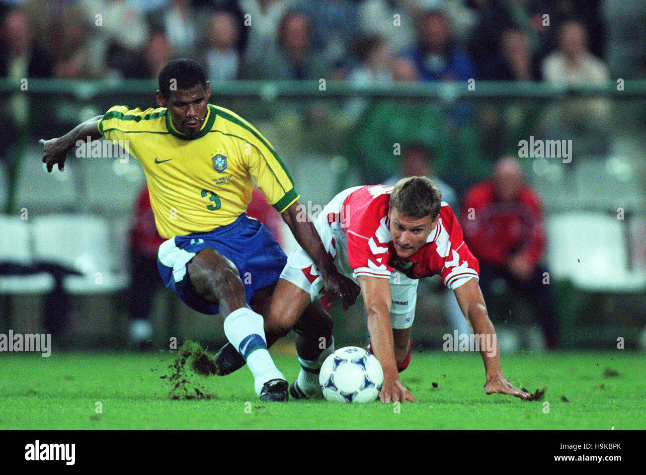 Denmark brazil 1998 hi-res stock photography and images - Alamy