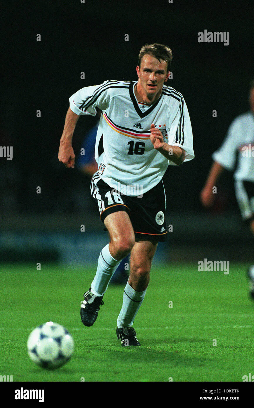 DIETMAR HAMANN GERMANY & BAYERN MUNCHEN 04 July 1998 Stock Photo - Alamy