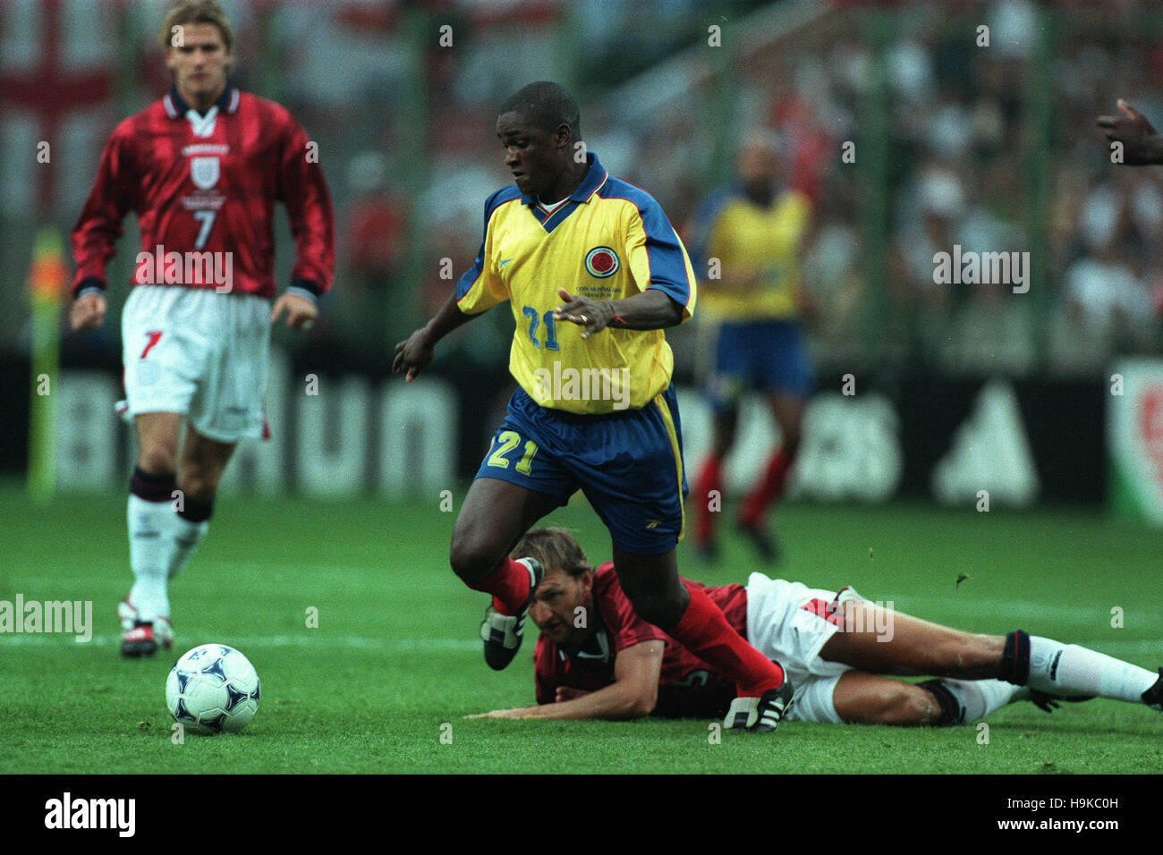 LEIDER PRECIADO & TONY ADAMS COLOMBIA V ENGLAND 26 June 1998 Stock ...