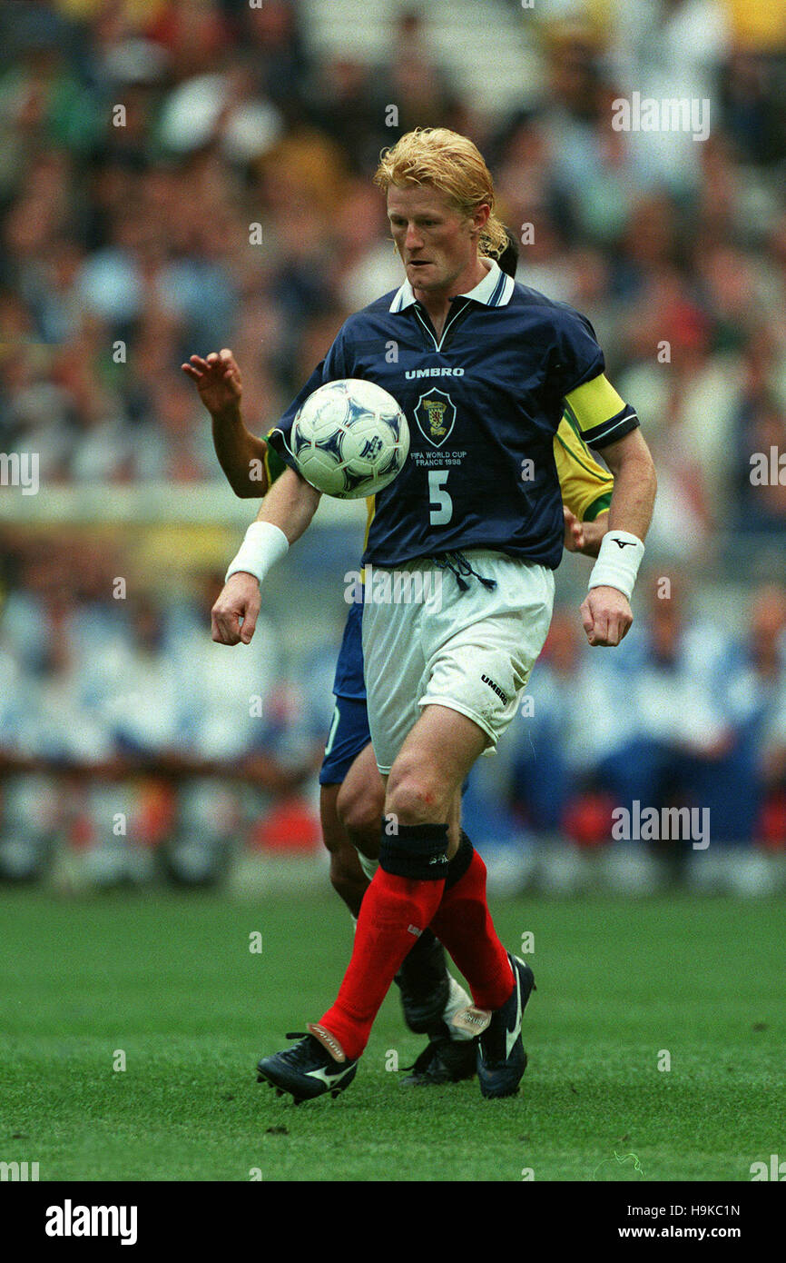 COLIN HENDRY SCOTLAND & BLACKBURN ROVERS FC 10 June 1998 Stock Photo ...