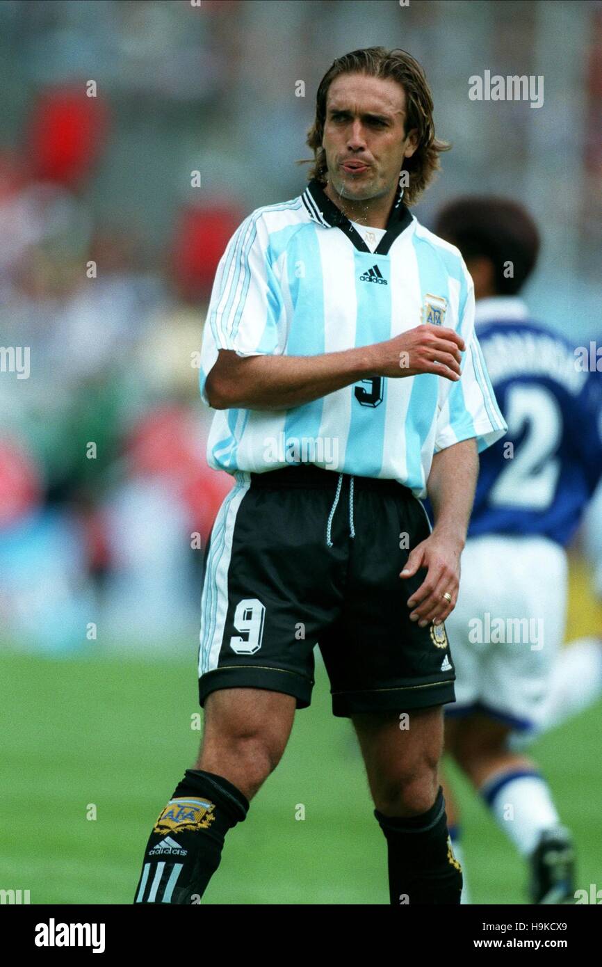 GABRIEL BATISTUTA ARGENTINA 14 June 1998 Stock Photo - Alamy