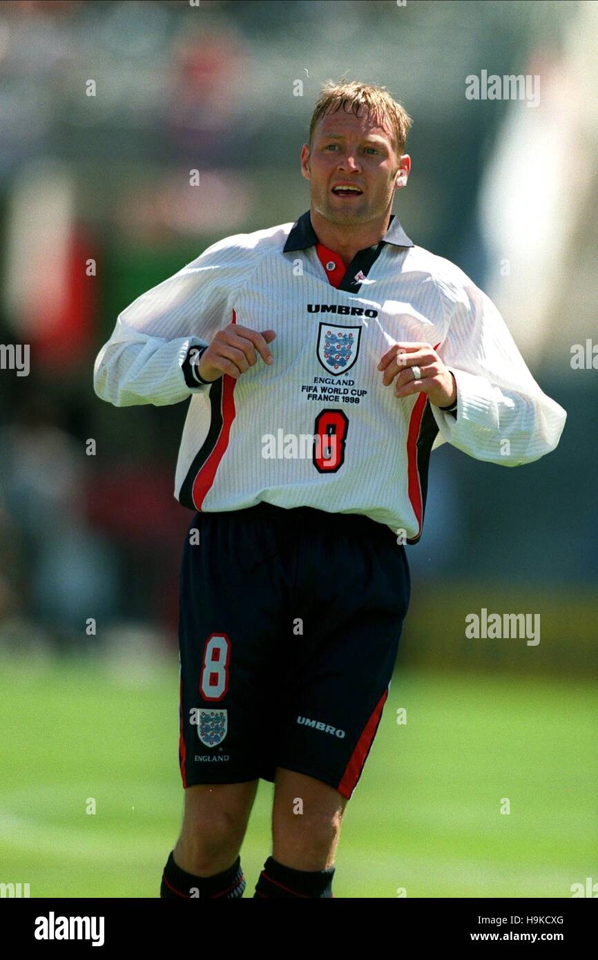 DAVID BATTY ENGLAND & NEWCASTLE UTD 15 June 1998 Stock Photo - Alamy DAVID BATTY ENGLAND & NEWCASTLE UTD 15 June 1998 Stock Photo - Alamy