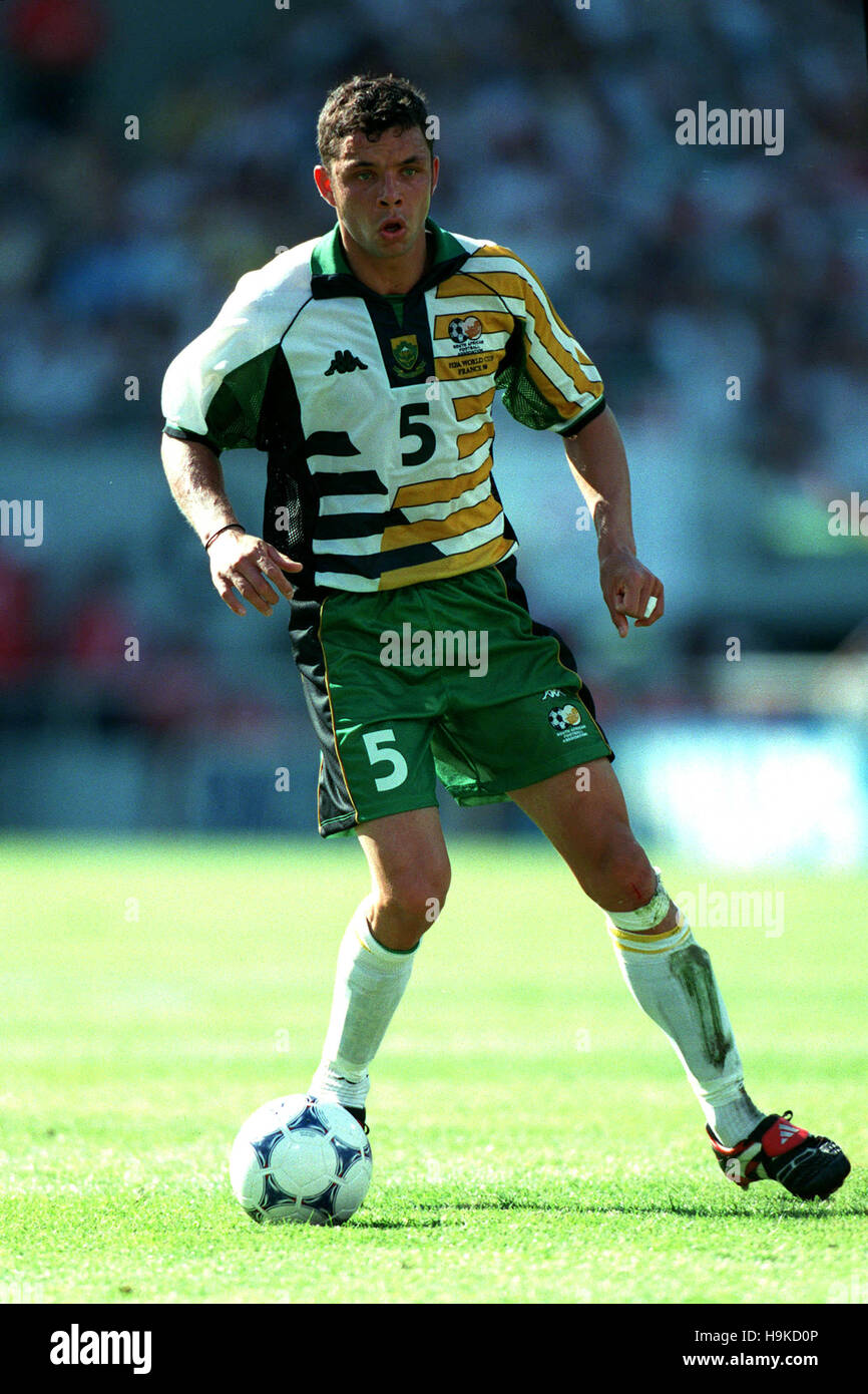 MARK FISH SOUTH AFRICA & BOLTON WANDERER 18 June 1998 Stock Photo - Alamy