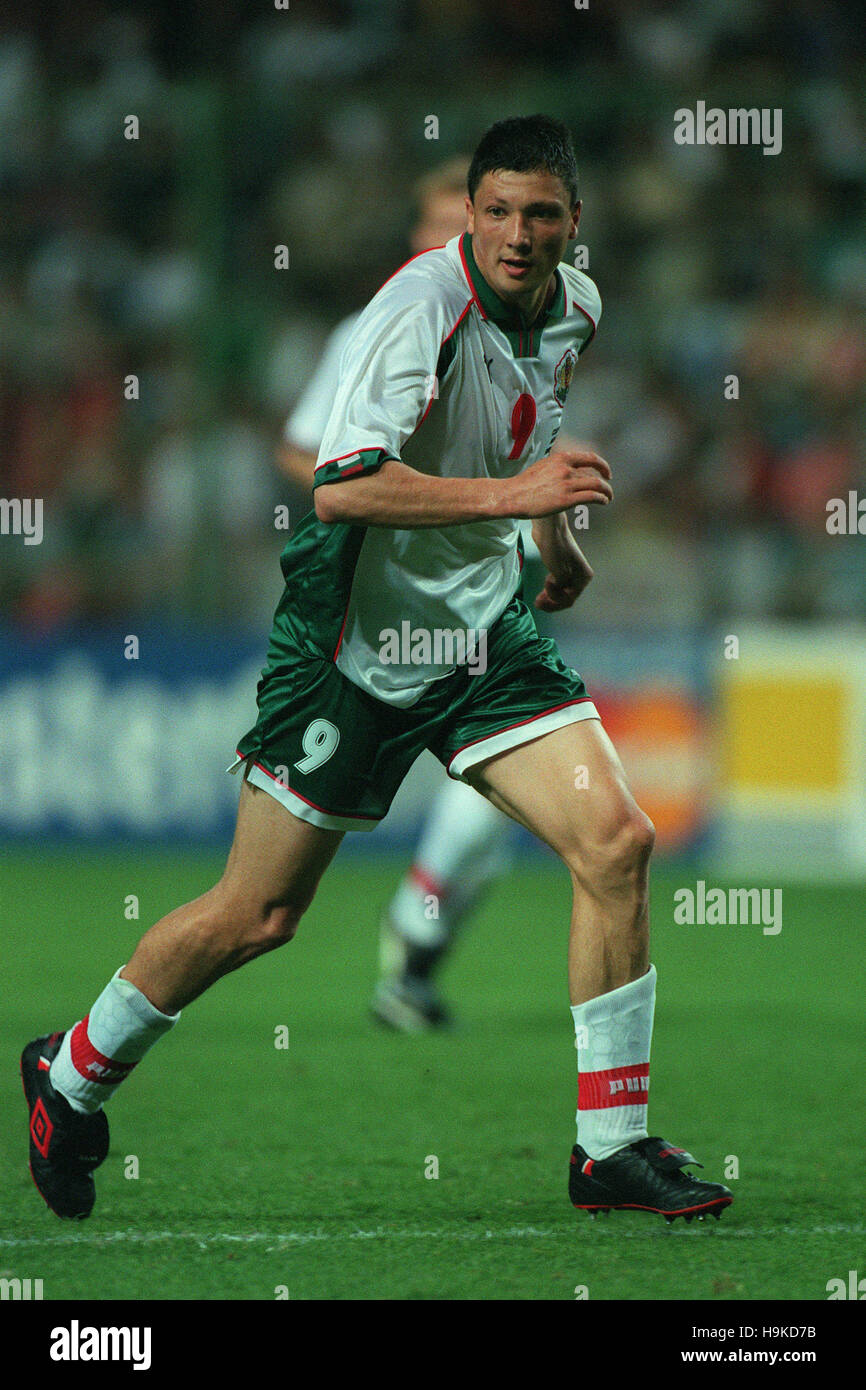 LUBOSLAV PENEV BULGARIA & ATHELTICO MADRID 30 June 1998 Stock Photo - Alamy