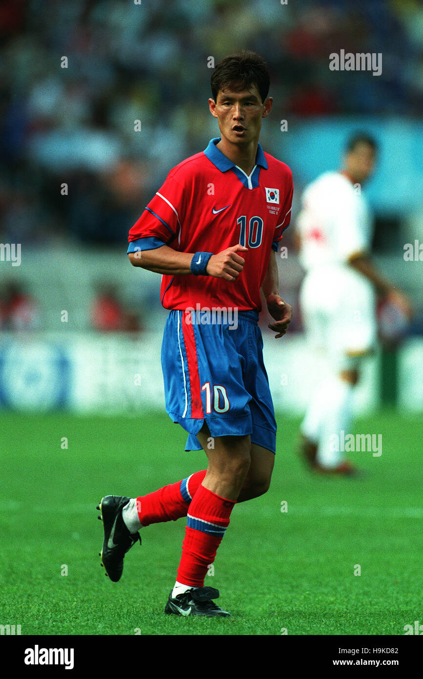 YONG SOO CHOI SOUTH KOREA 30 June 1998 Stock Photo - Alamy