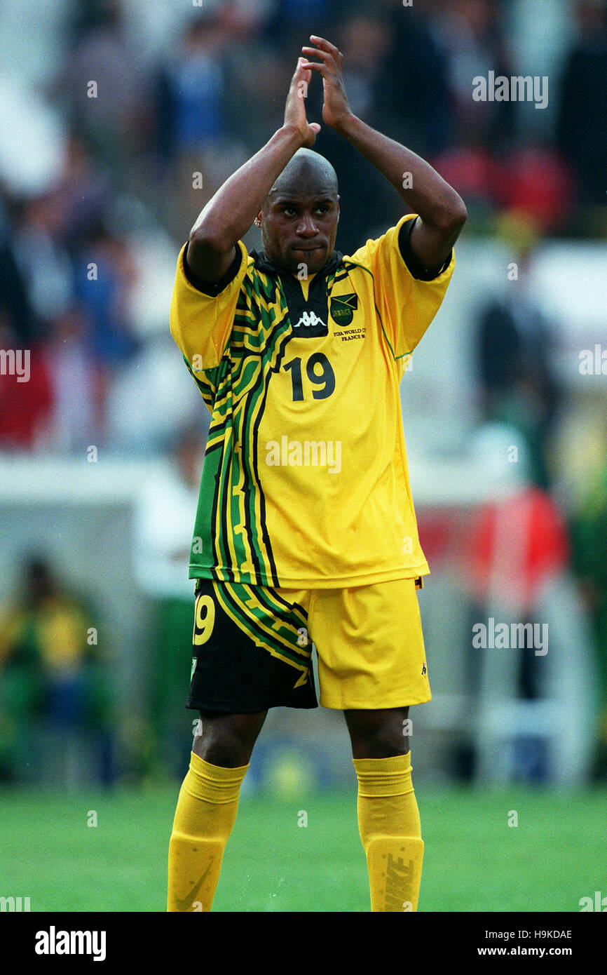 FRANK SINCLAIR JAMAICA & CHELSEA FC 03 July 1998 Stock Photo - Alamy