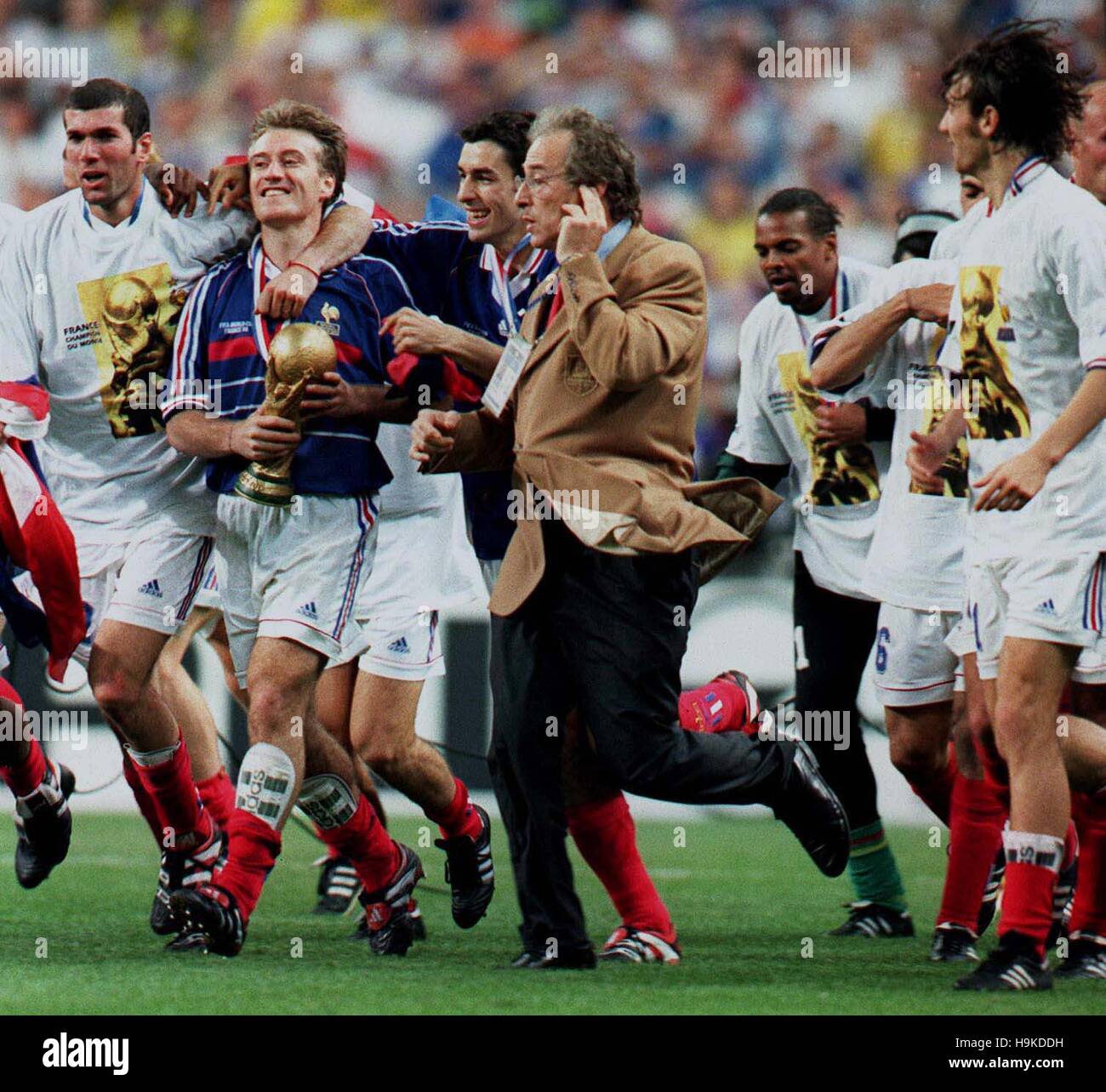 Zidane 1998 hi-res stock photography and images - Alamy