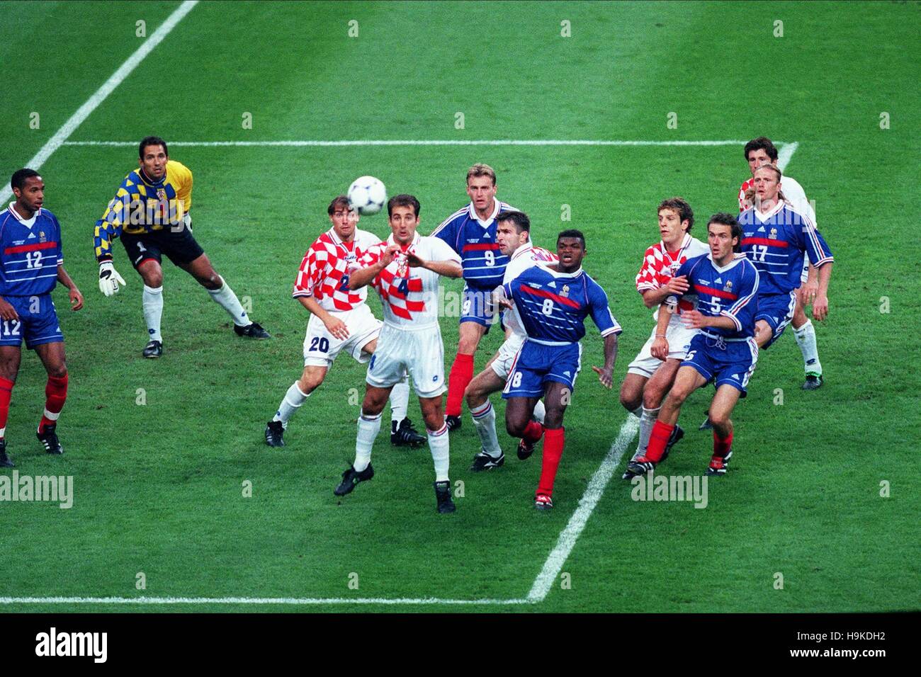 Goal mouth incident hi-res stock photography and images - Alamy