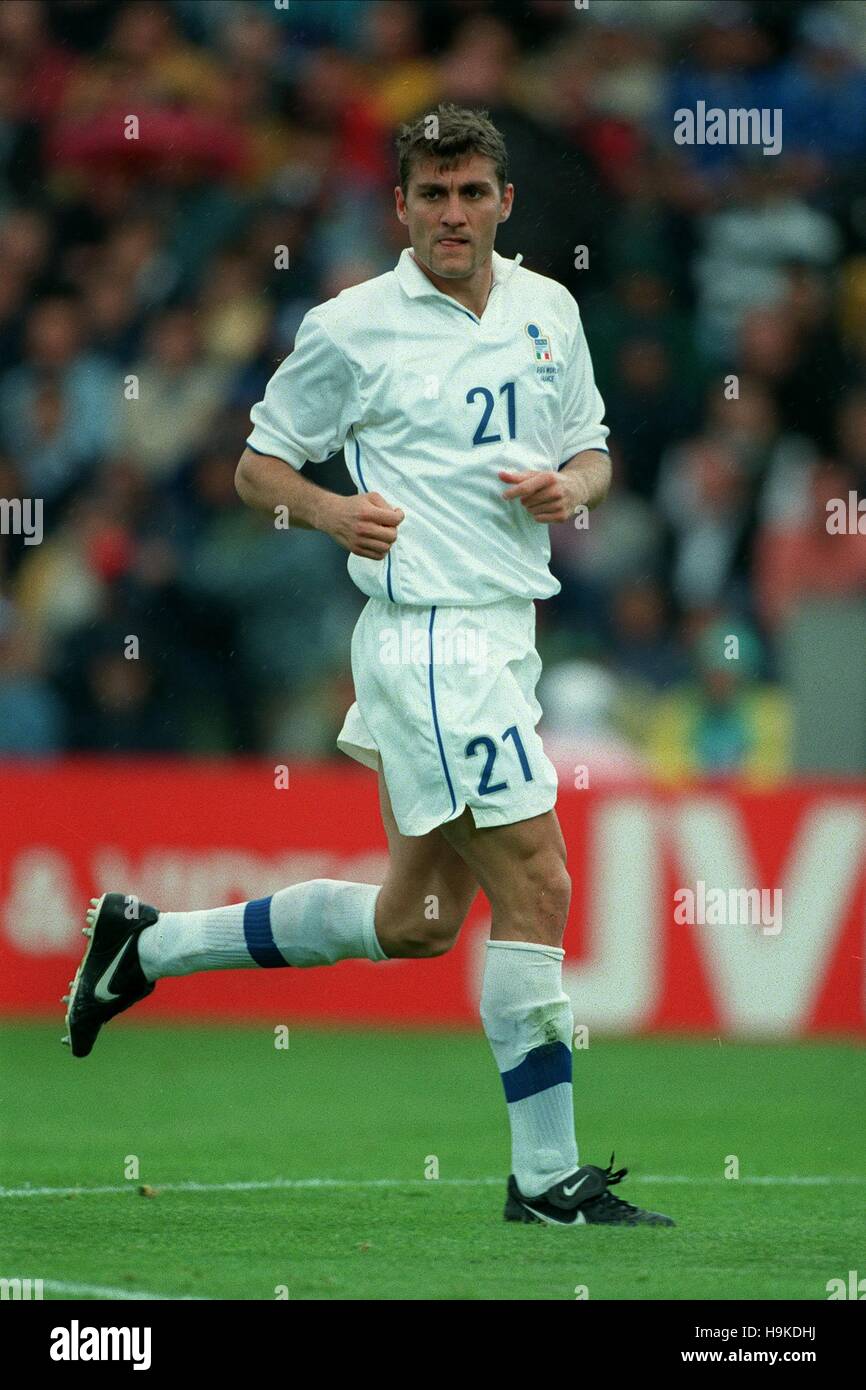 Christian vieri hi-res stock photography and images - Alamy