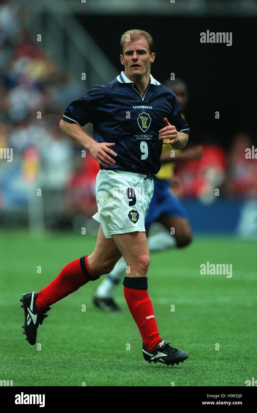 GORDON DURIE SCOTLAND & GLASGOW RANGERS FC 10 June 1998 Stock Photo - Alamy