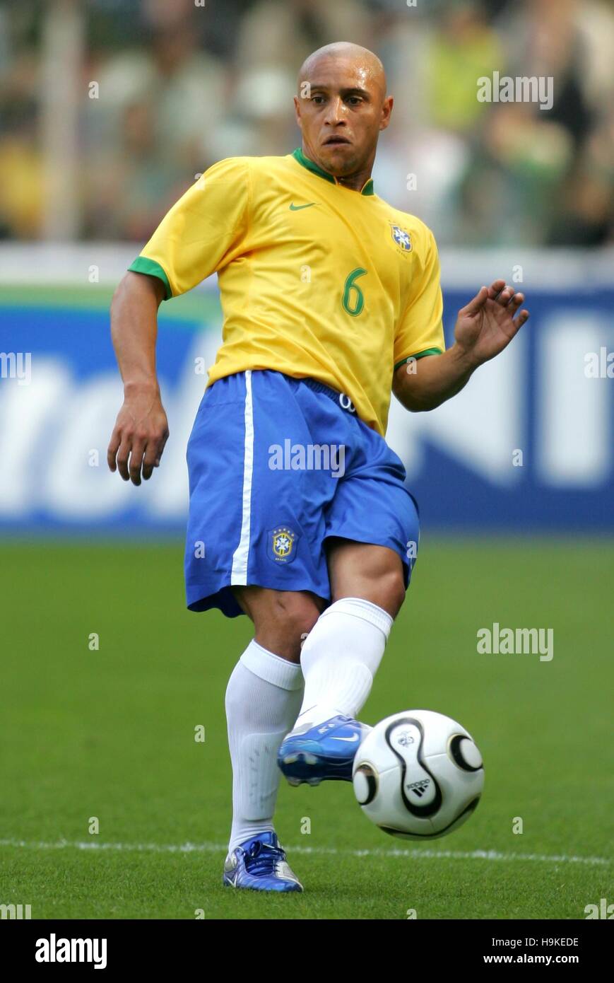 Roberto Carlos Body
