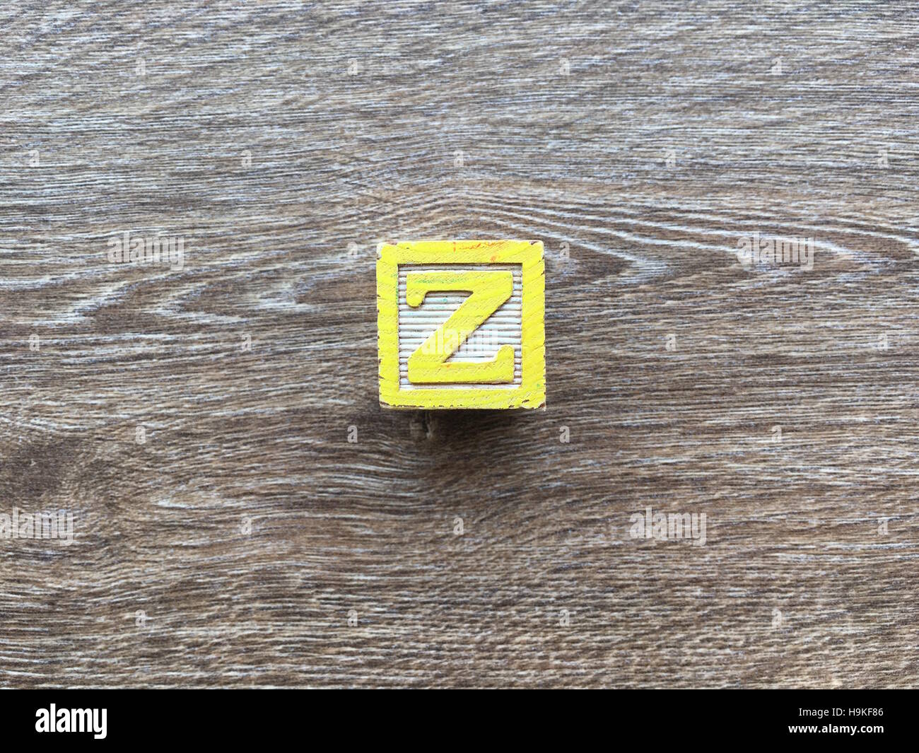 Wood Cube or Block making Z Stock Photo - Alamy