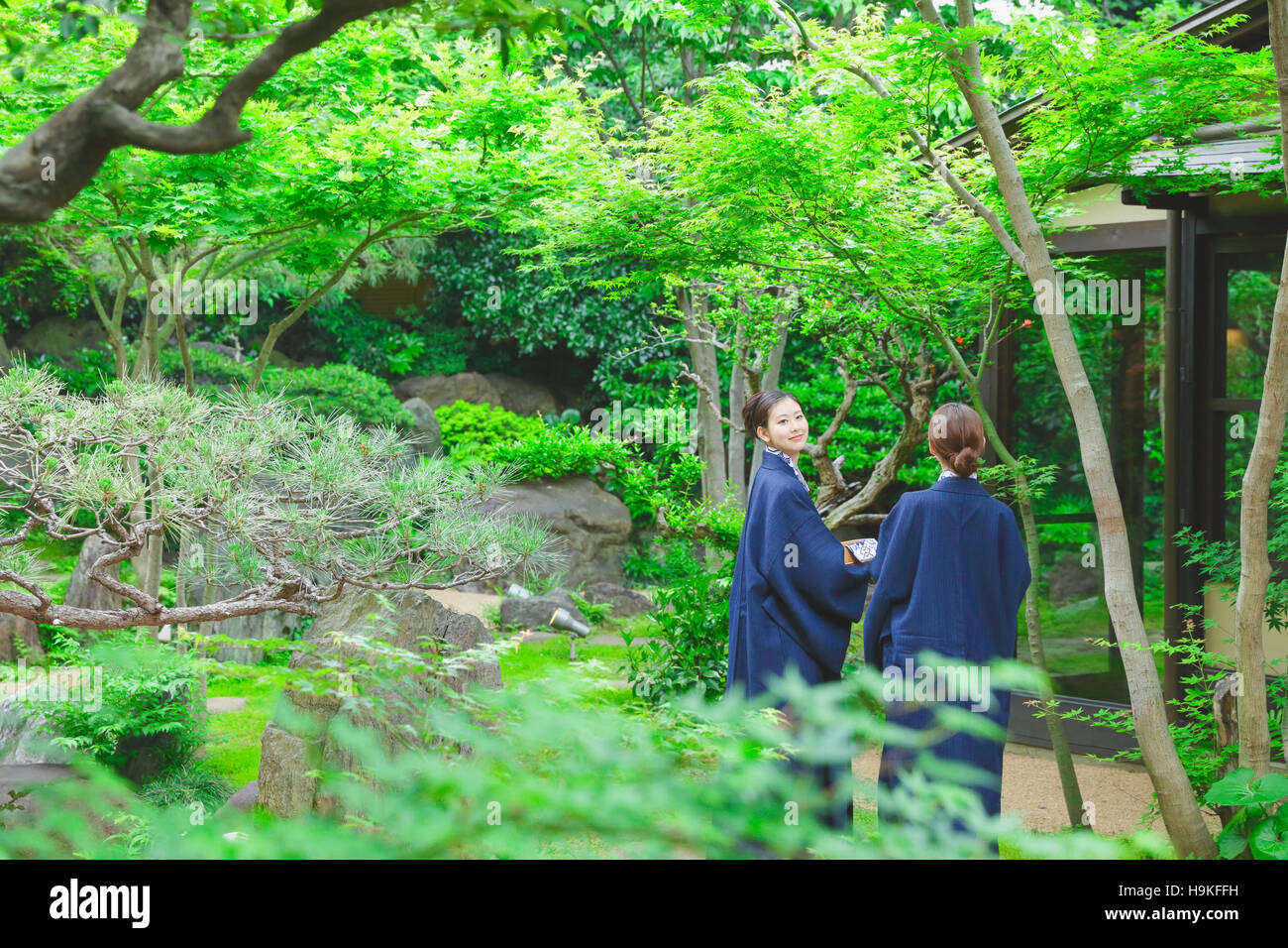 Japanese Onsen Women High Resolution Stock Photography and Images - Alamy