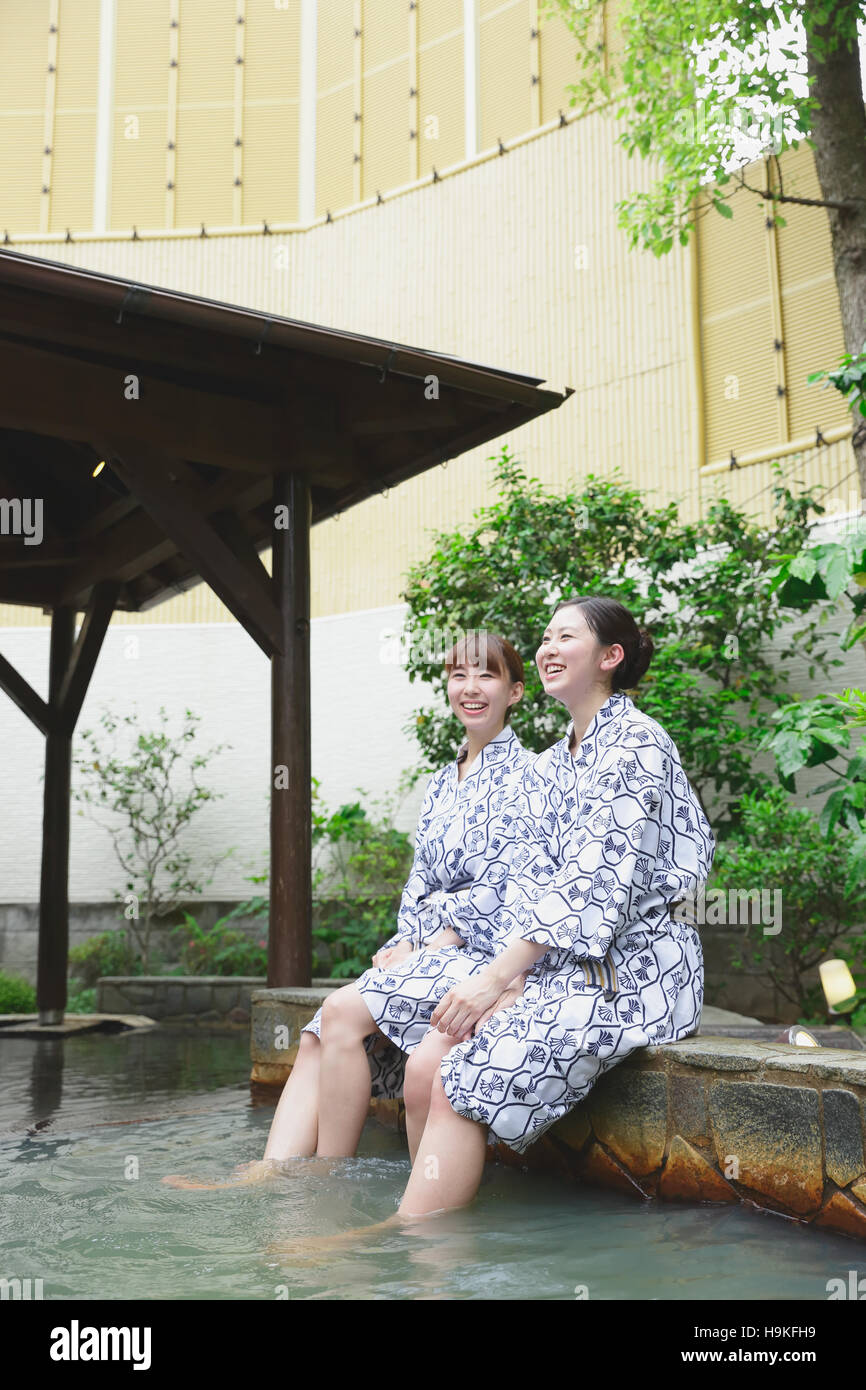 Japanese onsen women hi-res stock photography and images - Alamy