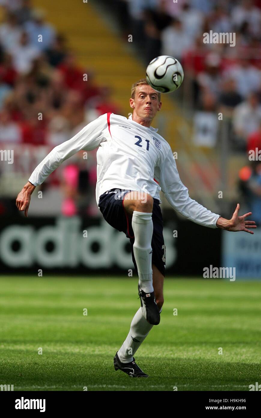 PETER CROUCH ENGLAND & LIVERPOOL FC WORLD CUP FRANKFURT GERMANY 10 June 2006 Stock Photo - Alamy