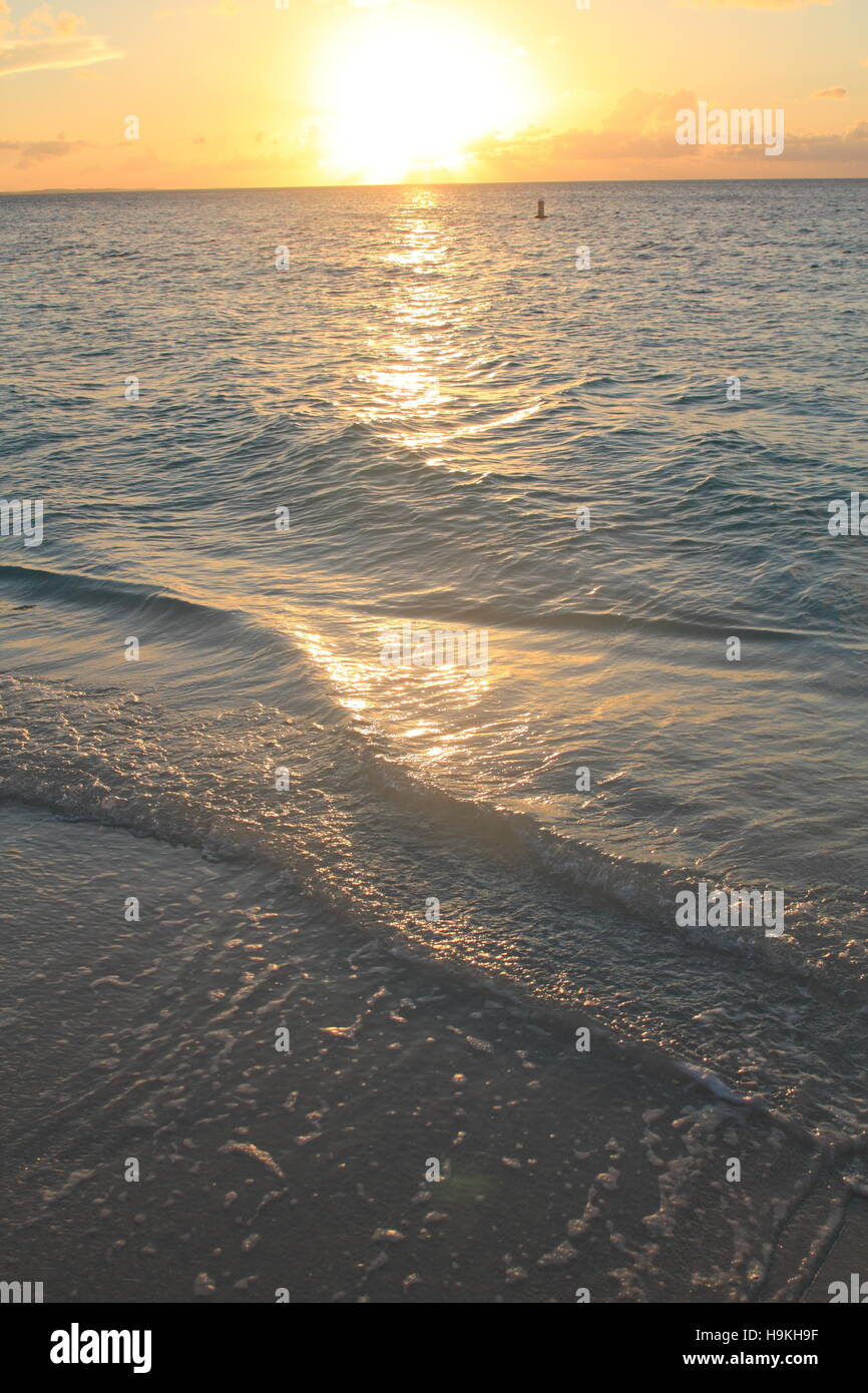 Grace bay hi-res stock photography and images - Alamy