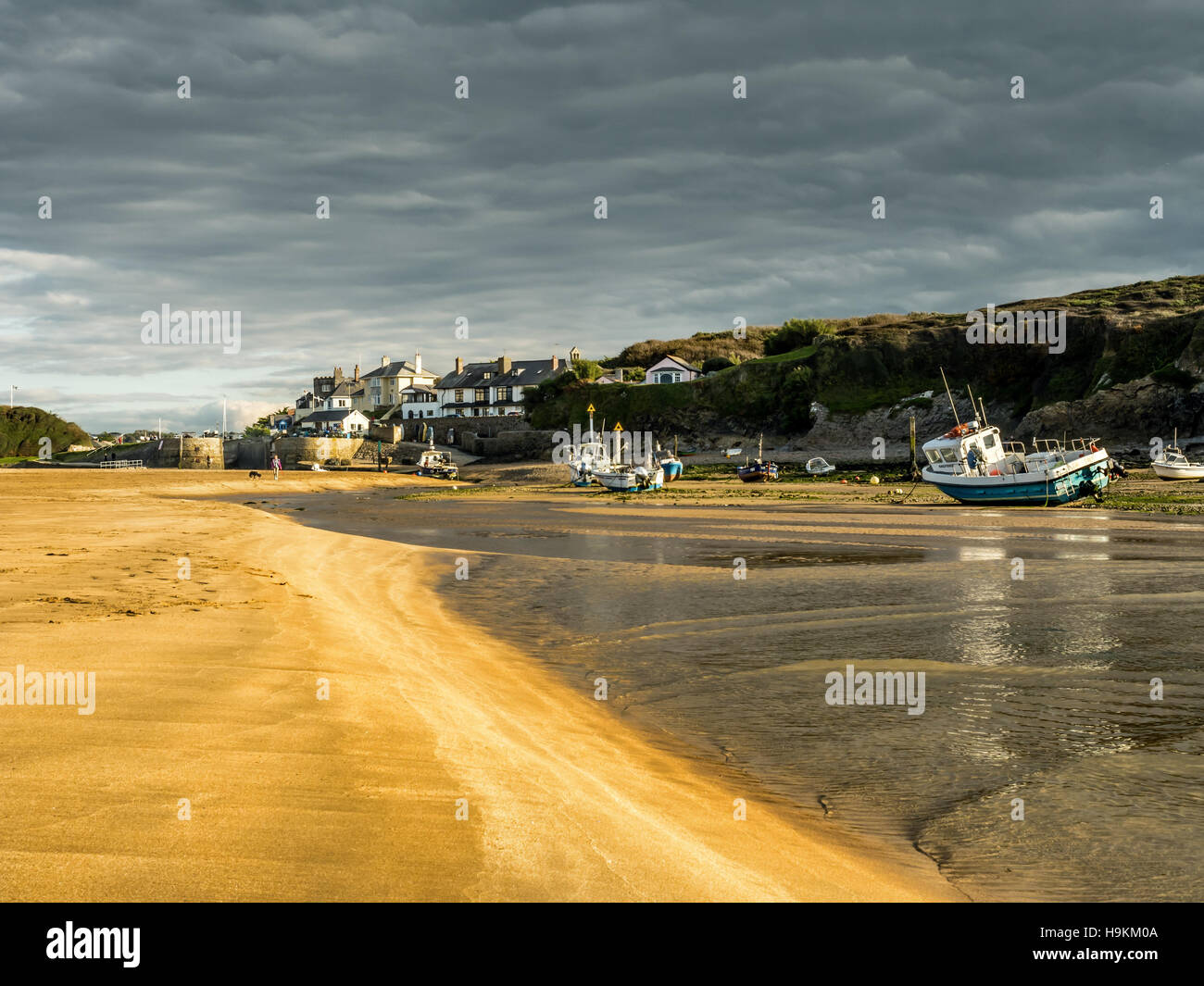 Bude beach devon hi-res stock photography and images - Alamy