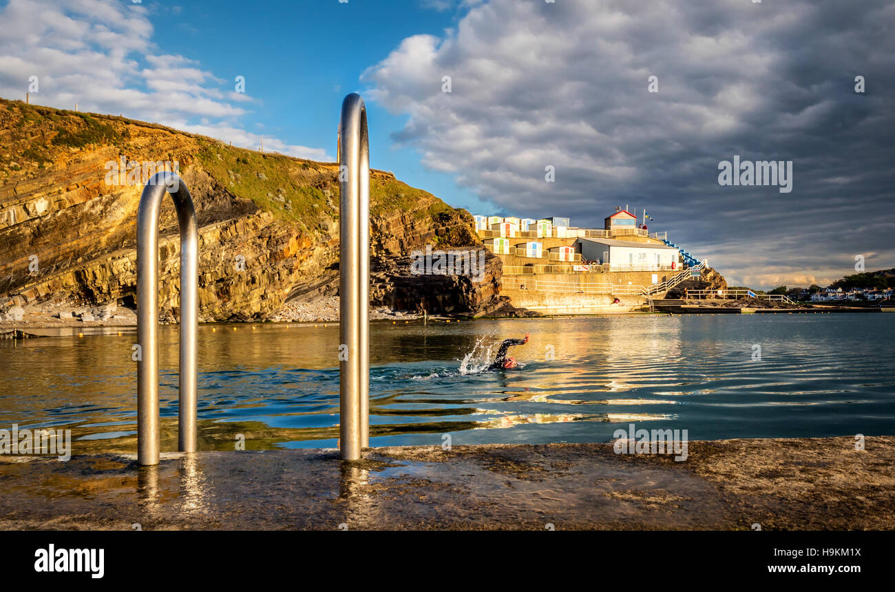 Bude beach devon hi-res stock photography and images - Alamy