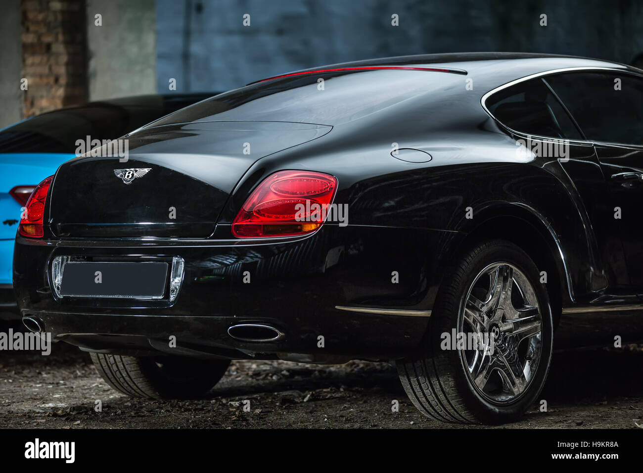 Bentley rear light hi-res stock photography and images - Alamy