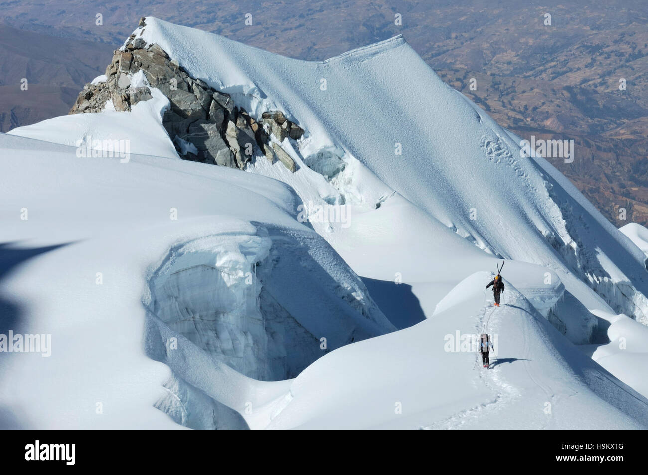 Andes mountain climbers peru hi-res stock photography and images - Alamy