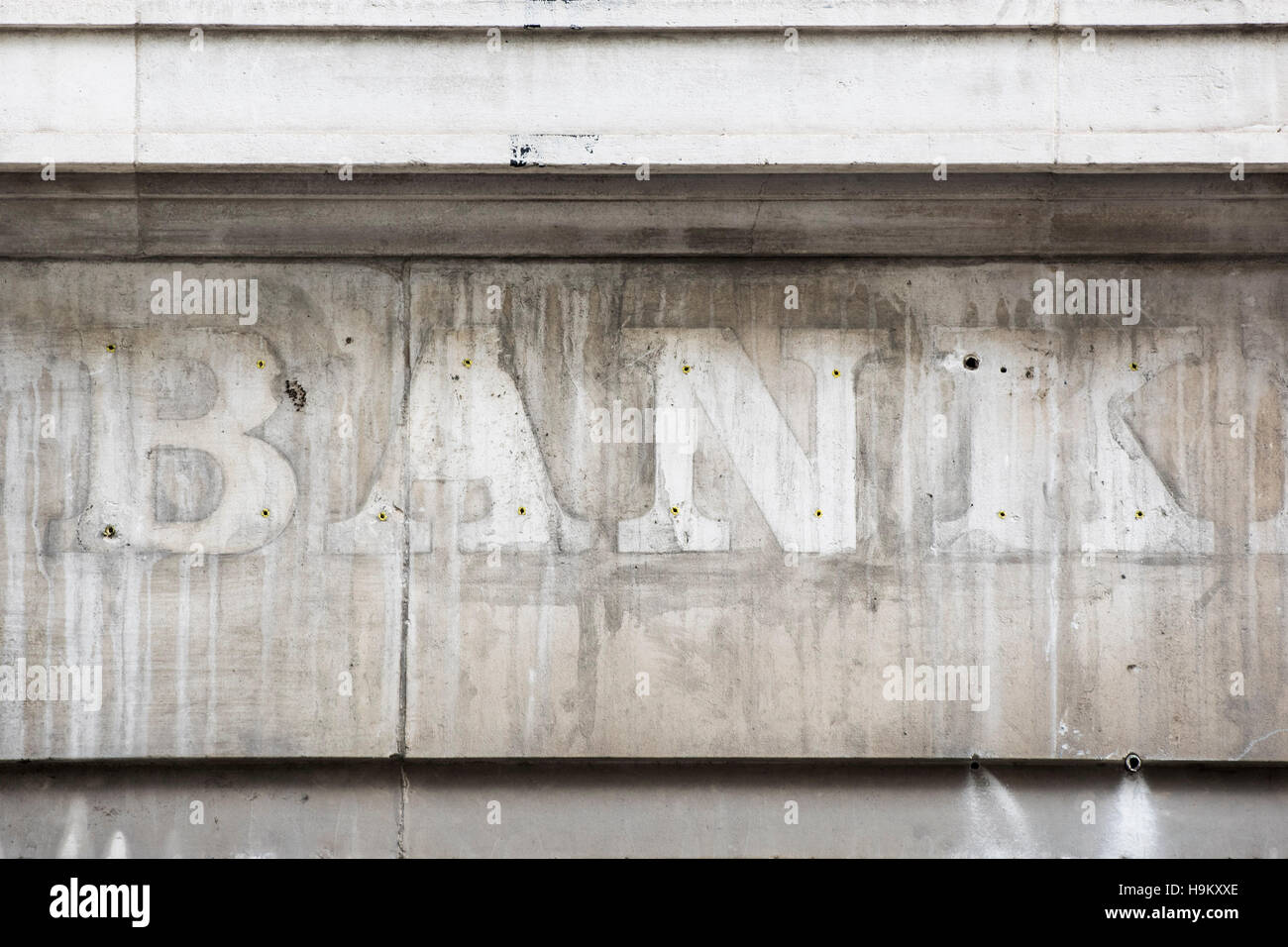 Faded signage hi-res stock photography and images - Alamy