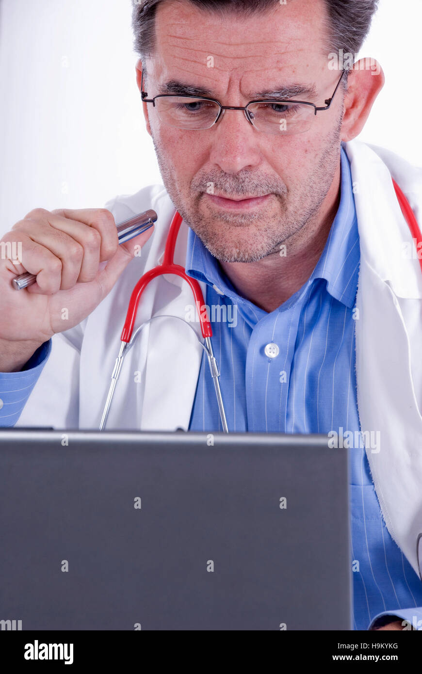 White coat doctor technical hi-res stock photography and images - Alamy