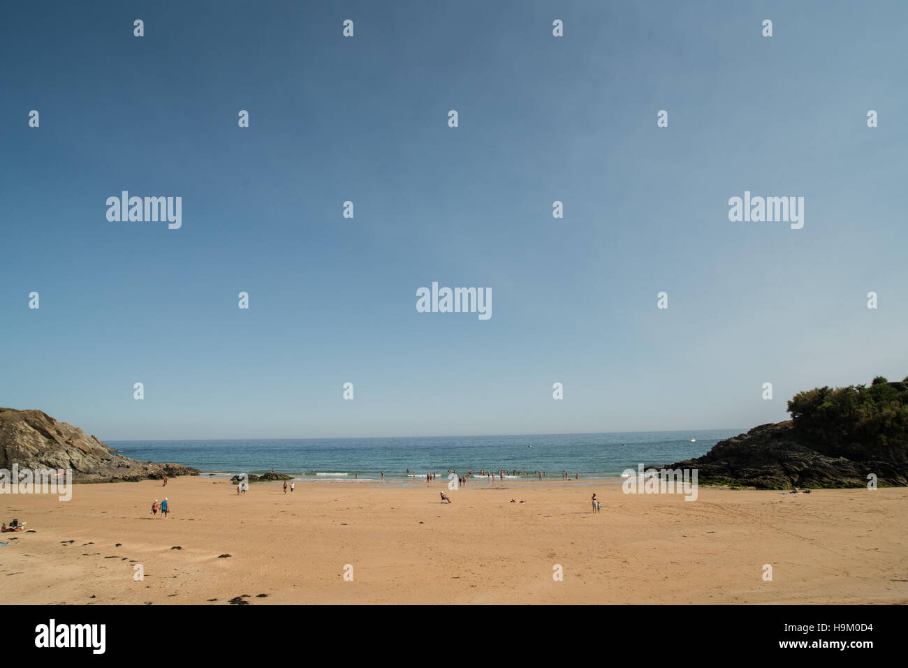 Persons on beach hi-res stock photography and images - Alamy